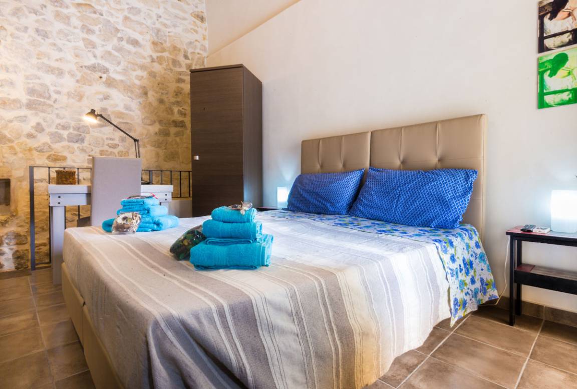 Apartment ∙ 2 Bedrooms ∙ 4 Guests - Ragusa