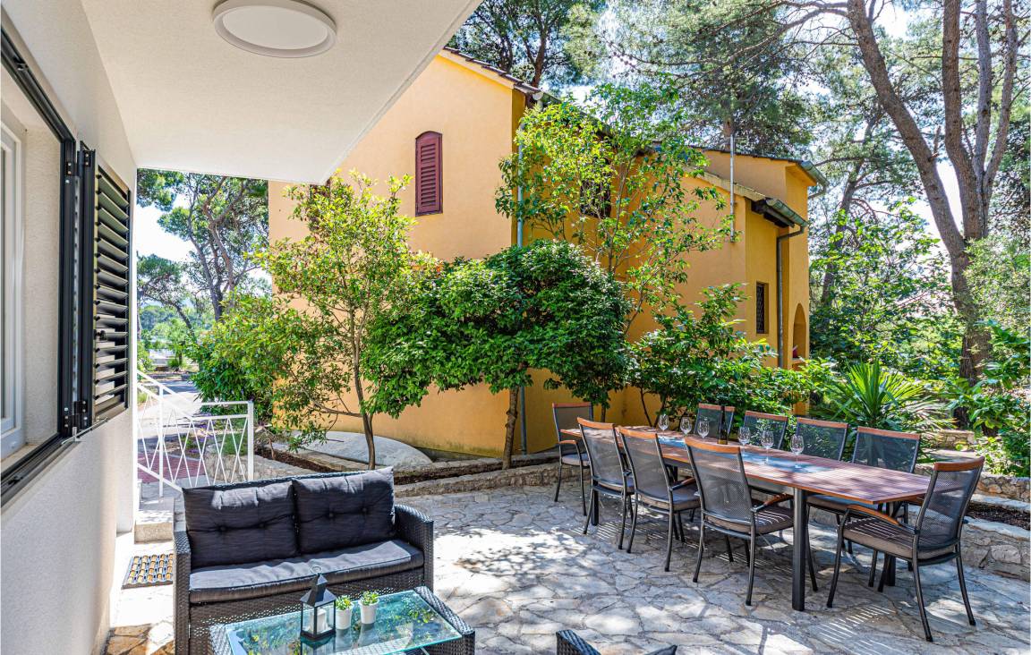 80 M² Ferienhaus ∙ 3 Schlafzimmer ∙ 7 Gäste - Brodarica