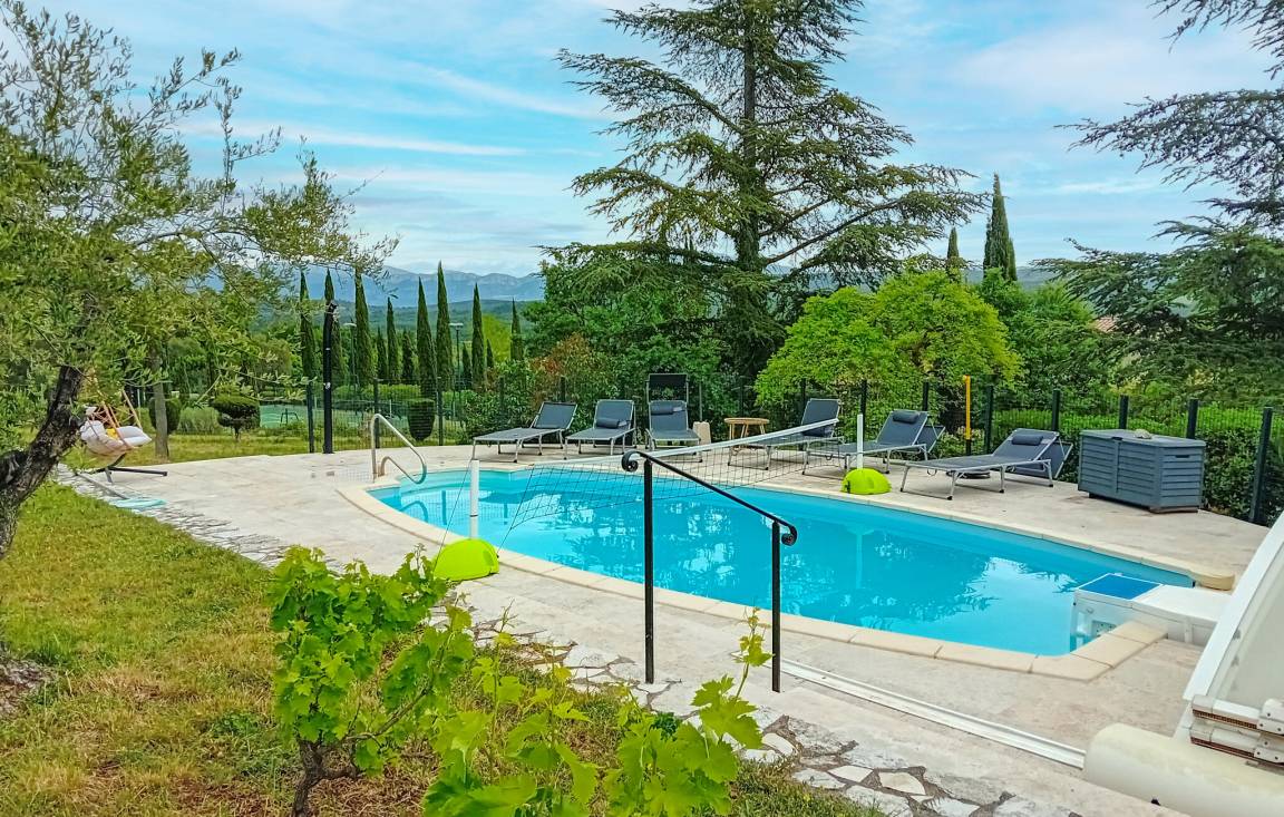 125 M² Maison De Vacances ∙ 3 Chambres ∙ 6 Personnes - Quinson
