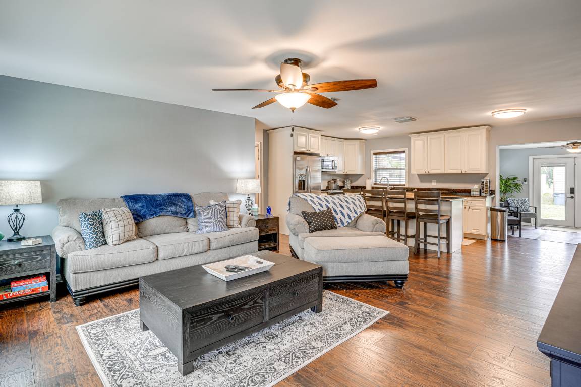 130 M² House ∙ 3 Bedrooms ∙ 5 Guests - Bonnet Lake, FL