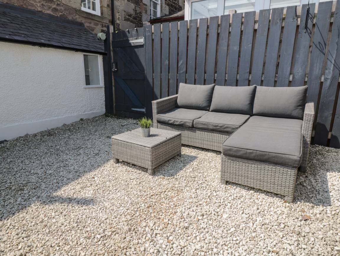 Cottage ∙ 2 Bedrooms ∙ 4 Guests - Biggar