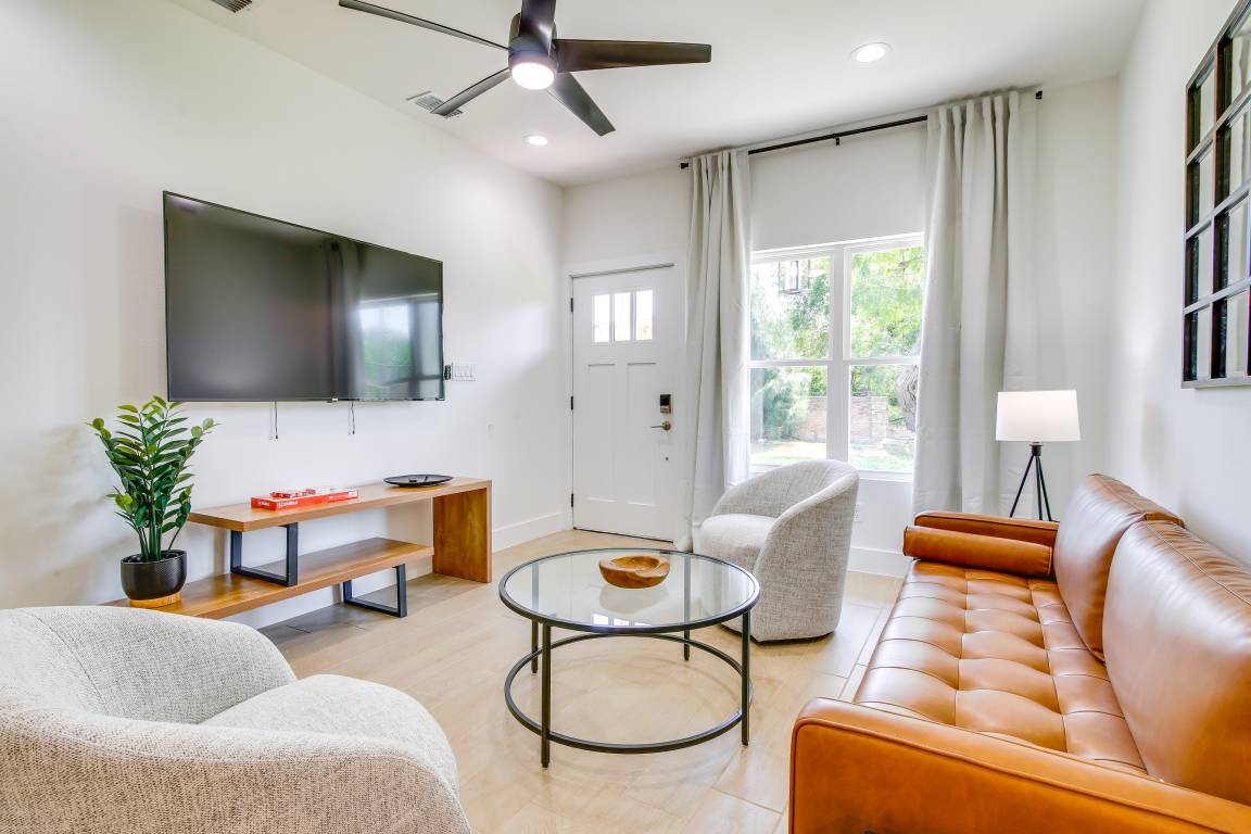 92 M² House ∙ 2 Bedrooms ∙ 4 Guests - Brownsville, TX