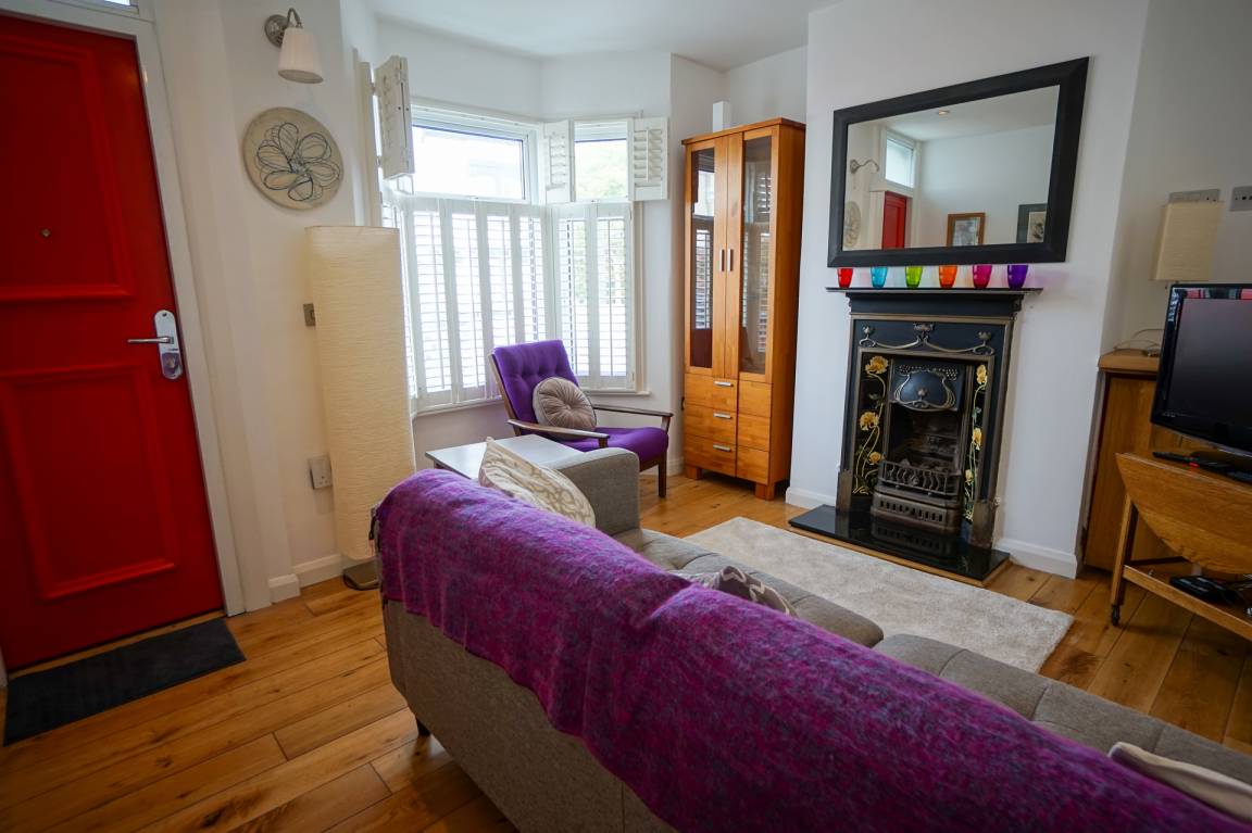 65 M² Ferienhaus ∙ 2 Schlafzimmer ∙ 4 Gäste - London