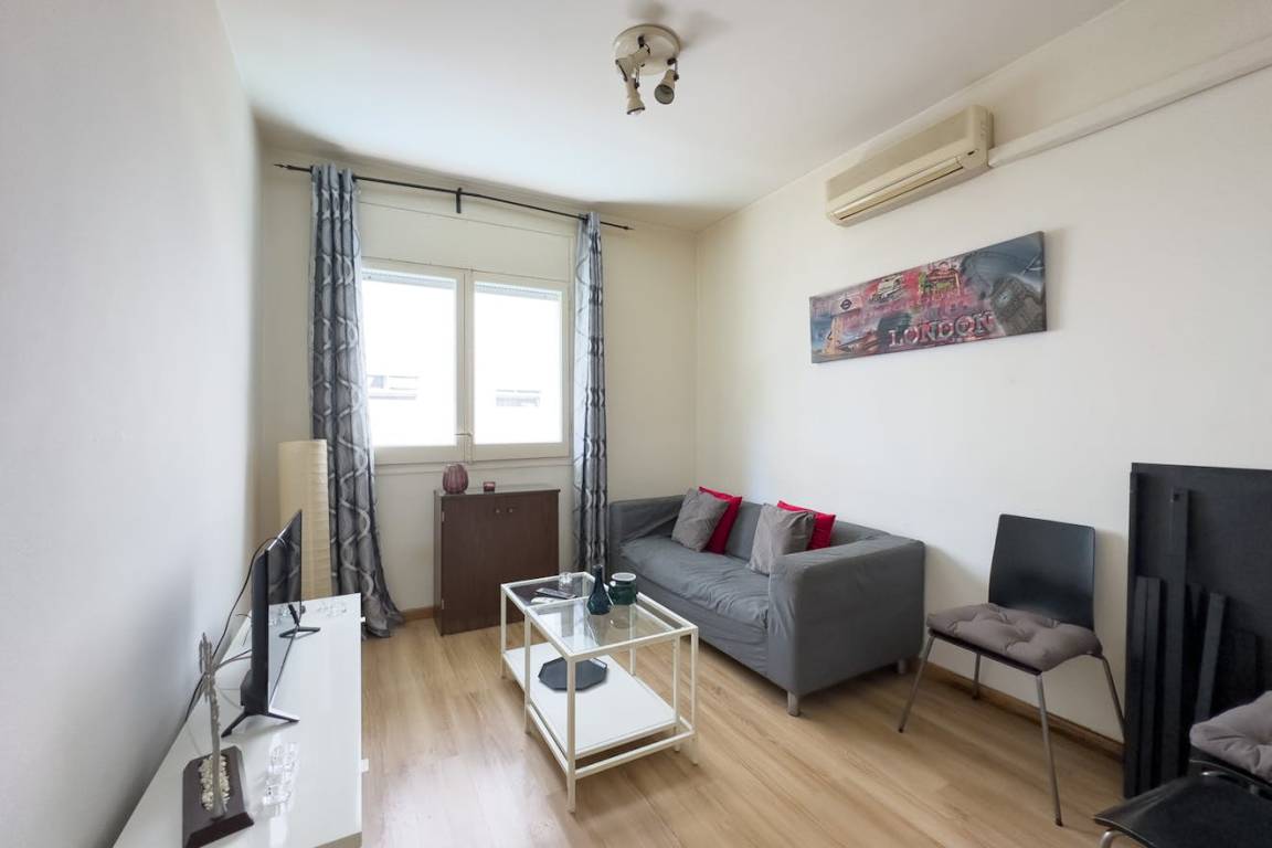 60 M² Apartamento ∙ 3 Quartos ∙ 4 Hóspedes - Barcelona