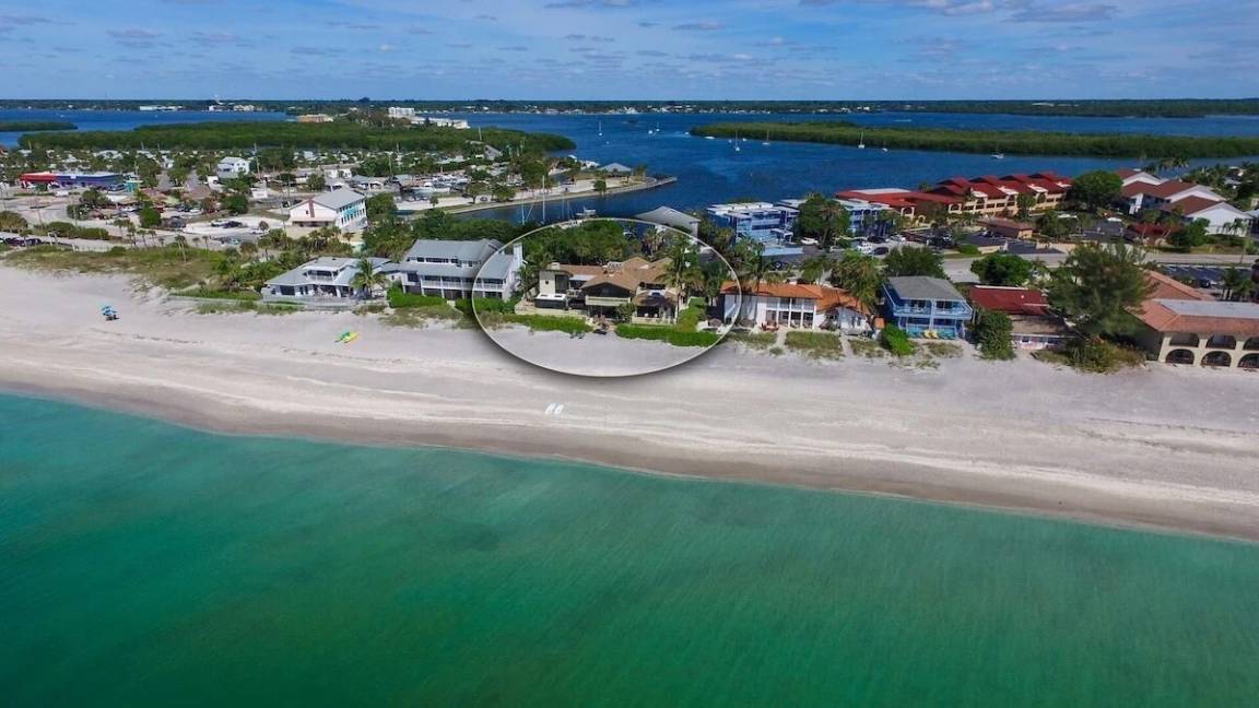 511 M² House ∙ 5 Bedrooms ∙ 10 Guests - Englewood, FL