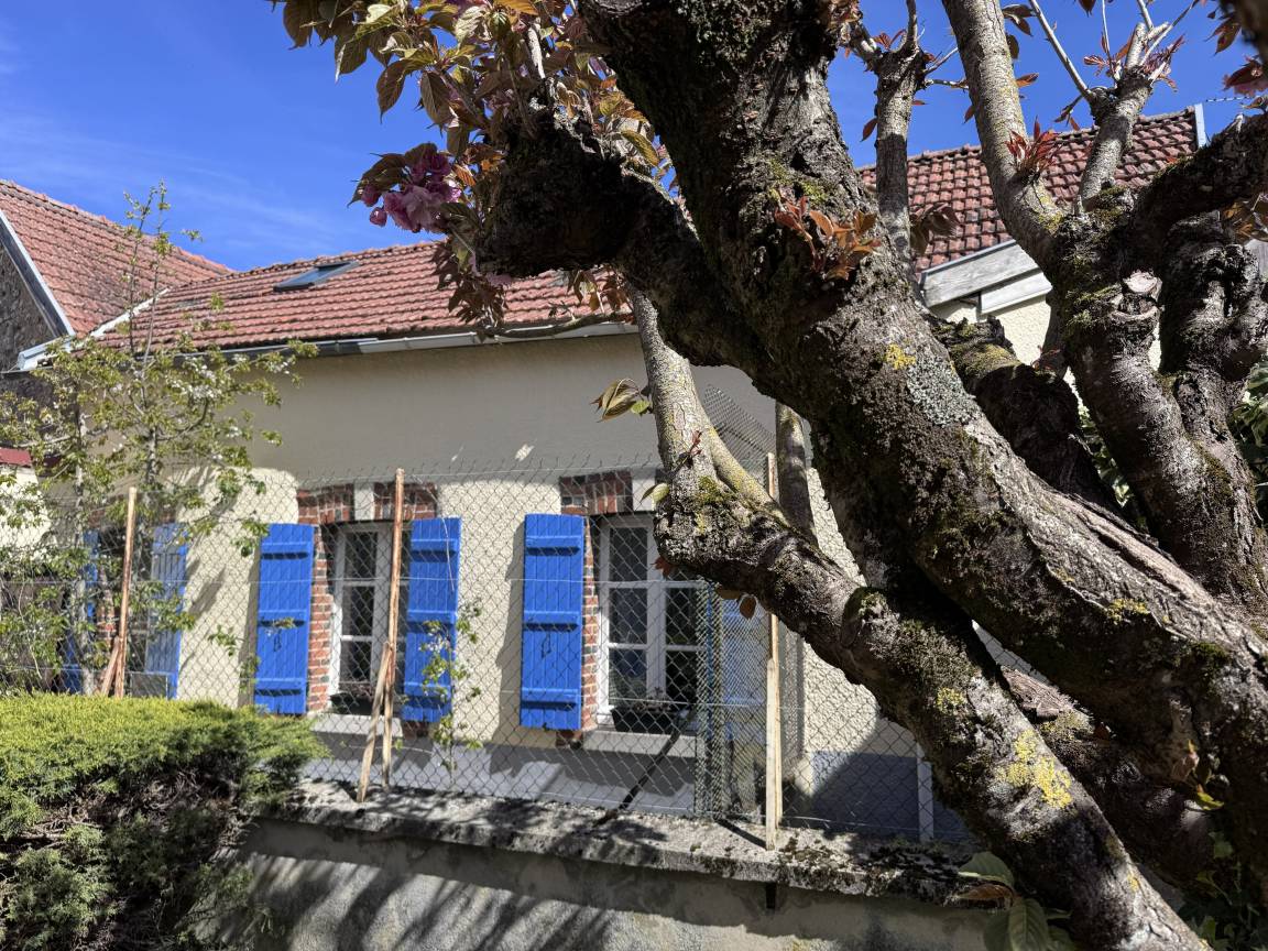 65 M² Cottage ∙ 2 Chambres ∙ 4 Personnes - Épernay