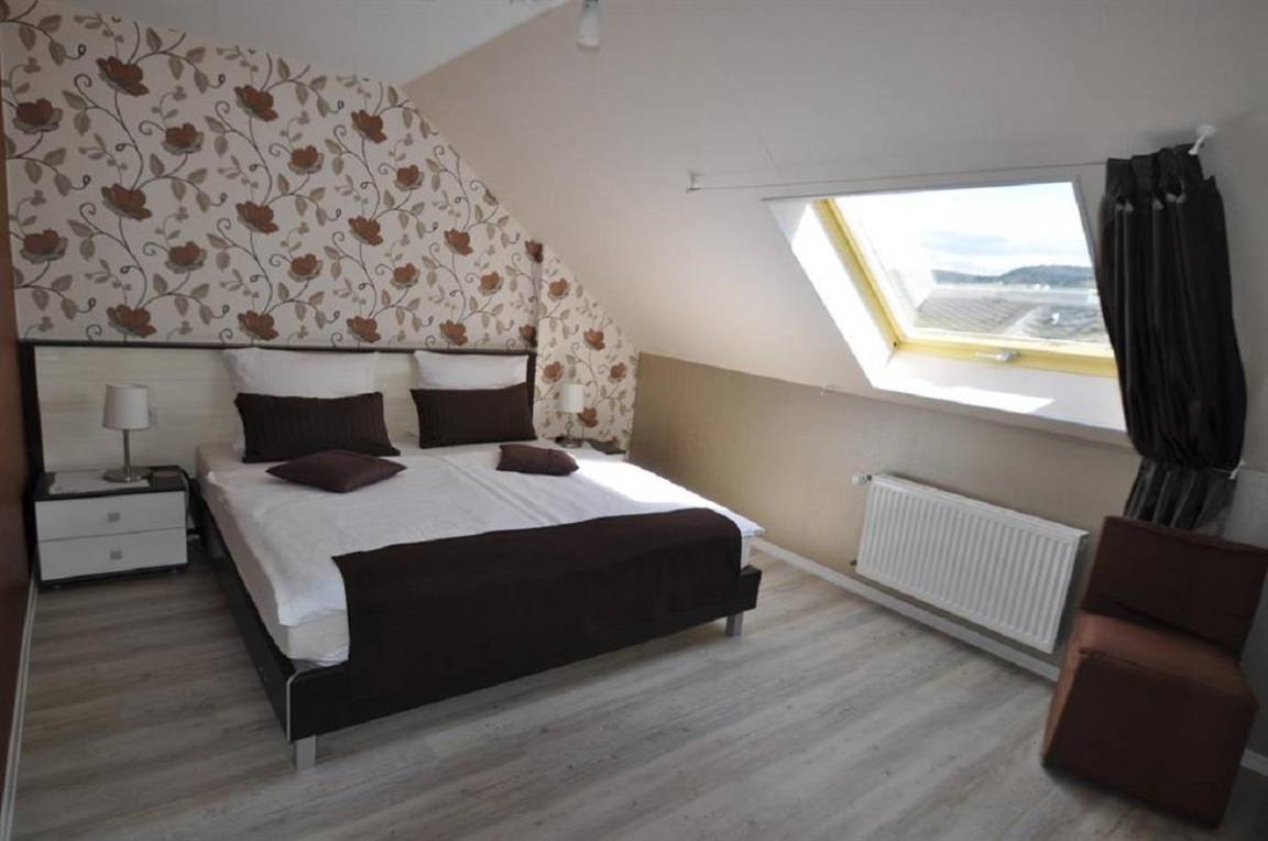 55 M² Ferienwohnung ∙ 1 Schlafzimmer ∙ 3 Gäste - Leiwen