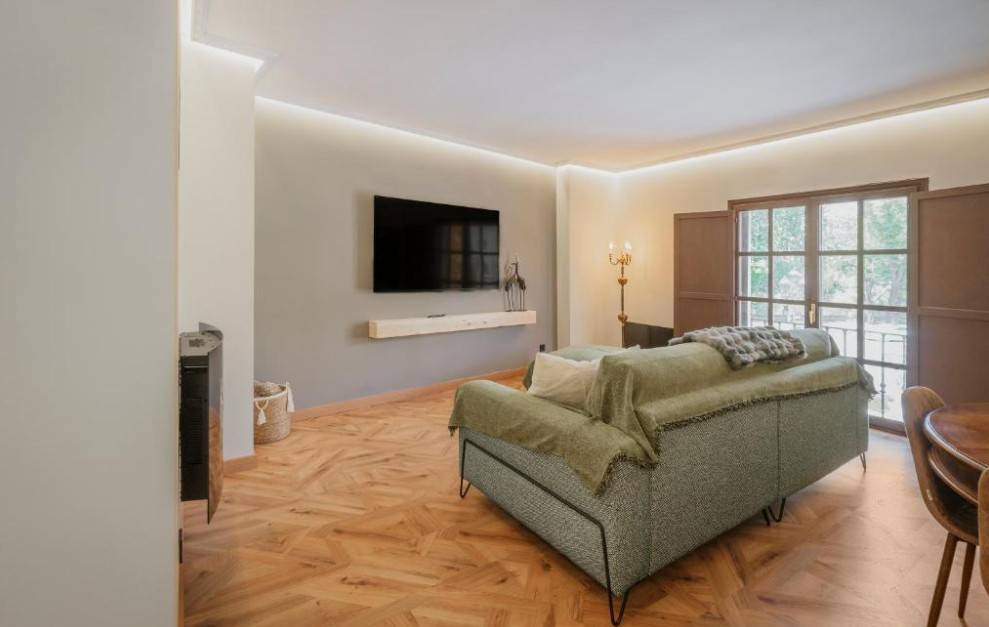 105 M² Appartement ∙ 2 Chambres ∙ 6 Personnes - Burgos