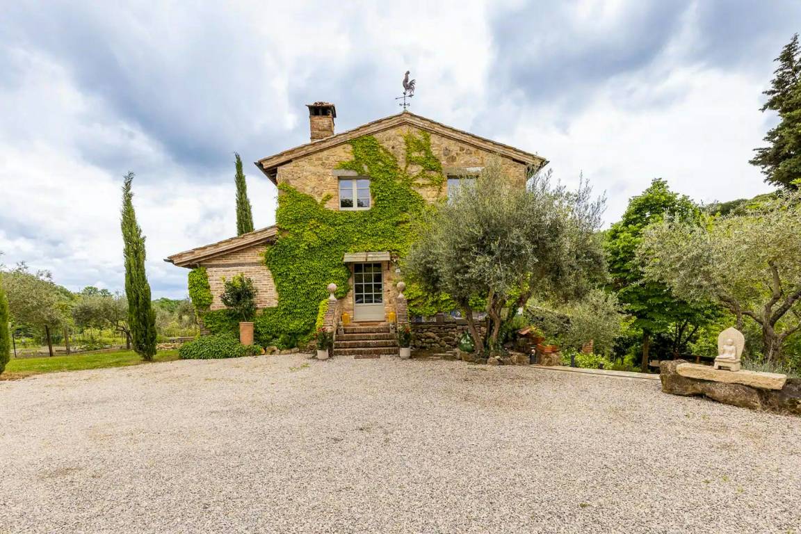 465 M² Talo ∙ 6 Makuuhuonetta ∙ 12 Vierasta - Montepulciano