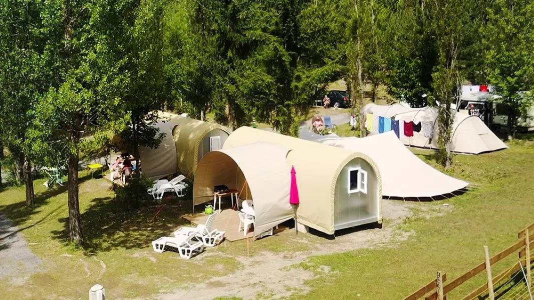 16 M² Asuntovaunu ∙ 2 Makuuhuonetta ∙ 4 Vierasta - Barcelonnette