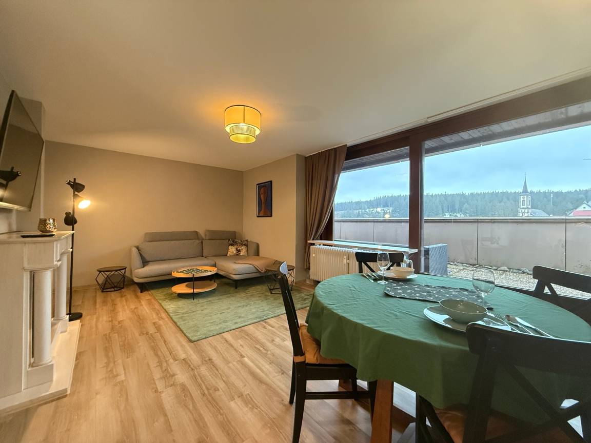 65 M² Ferienwohnung ∙ 1 Schlafzimmer ∙ 2 Gäste - Simonswald