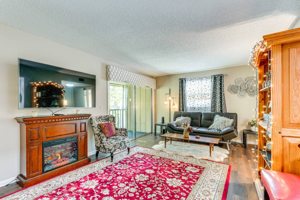 83 M² Apartment ∙ 2 Bedrooms ∙ 4 Guests - Sanford, FL
