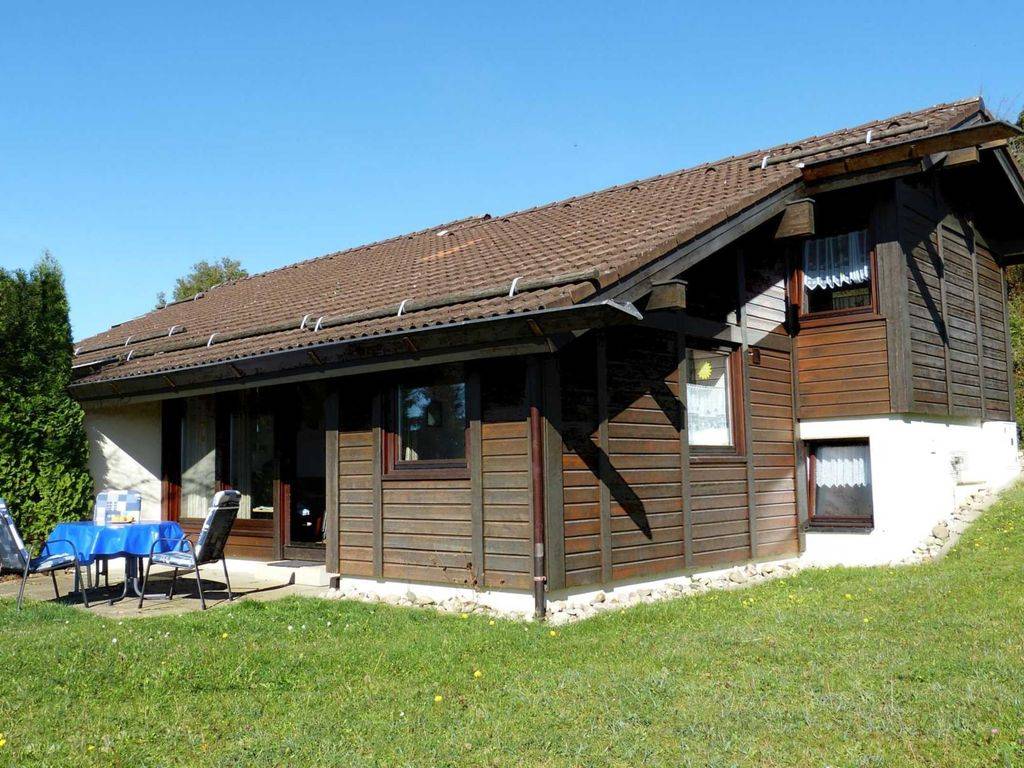 68 M² Ferienhaus ∙ 2 Schlafzimmer ∙ 6 Gäste - Engen