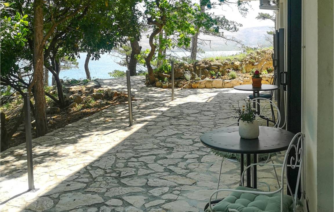 30 M² Apartment ∙ 2 Guests - Pag