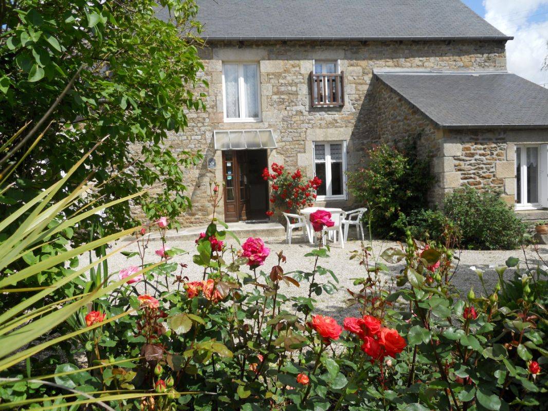 93 M² Gîte ∙ 3 Chambres ∙ 6 Personnes - Ploubalay