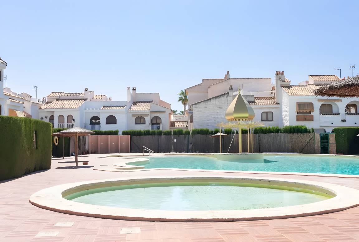 92 M² House ∙ 3 Bedrooms ∙ 6 Guests - Alicante Airport (ALC)