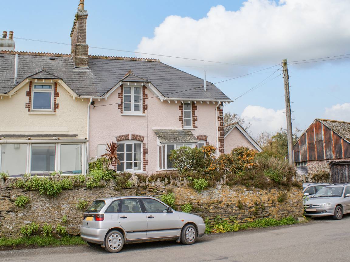 Cottage ∙ 3 Bedrooms ∙ 5 Guests - Plymouth