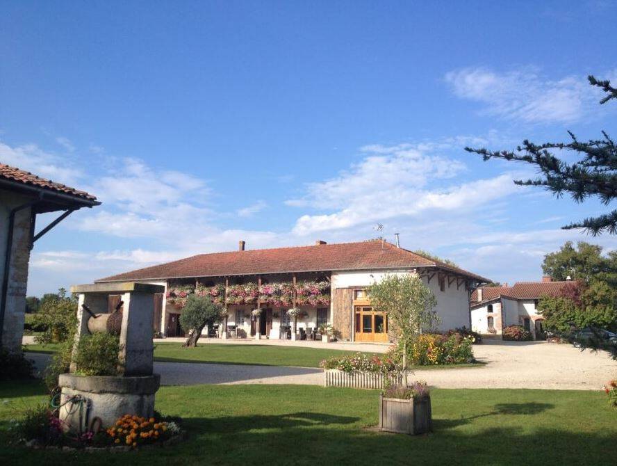 290 M² Gîte ∙ 8 Chambres ∙ 22 Personnes - Bourg-en-Bresse