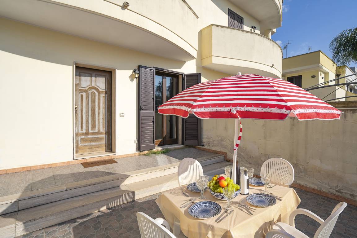 100 M² Villa ∙ 1 Bedroom ∙ 4 Guests - Porto Cesareo