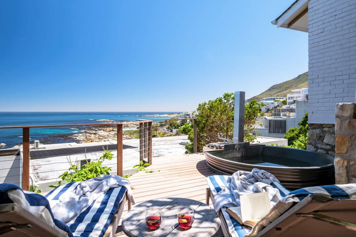 Villa ∙ 6 Bedrooms ∙ 12 Guests - Cape Town