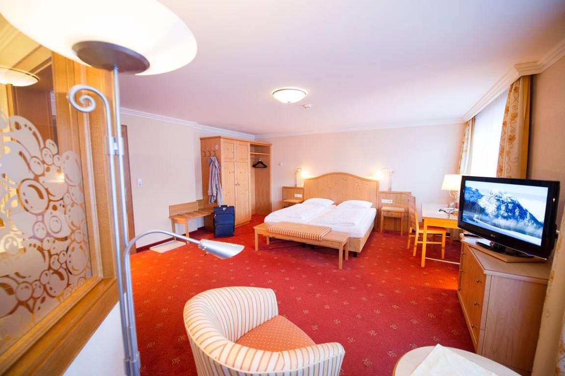 32 M² Hôtel ∙ 1 Chambre ∙ 2 Personnes - Pertisau
