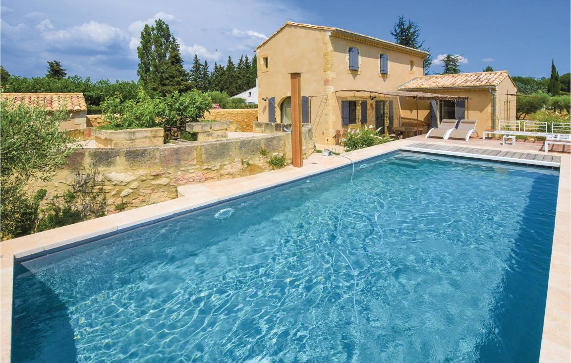 140 M² Maison De Vacances ∙ 4 Chambres ∙ 8 Personnes - Castillon-du-Gard