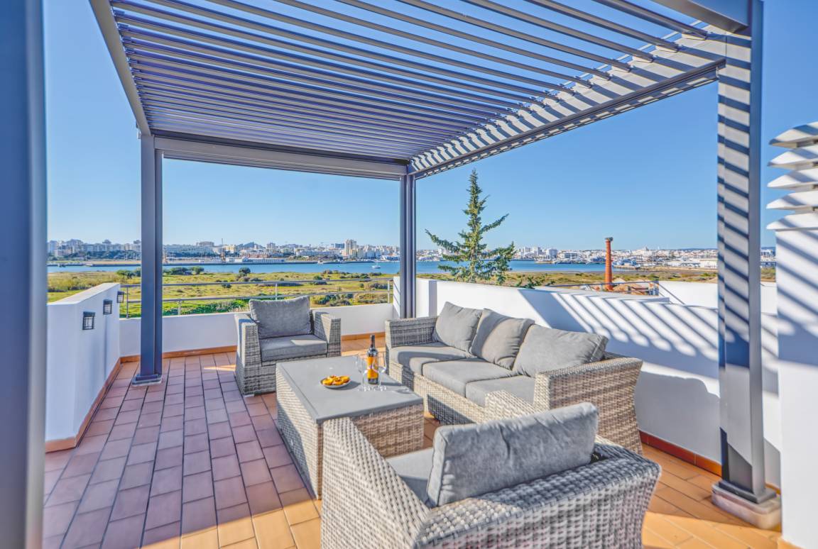 250 M² House ∙ 3 Bedrooms ∙ 8 Guests - Portimão