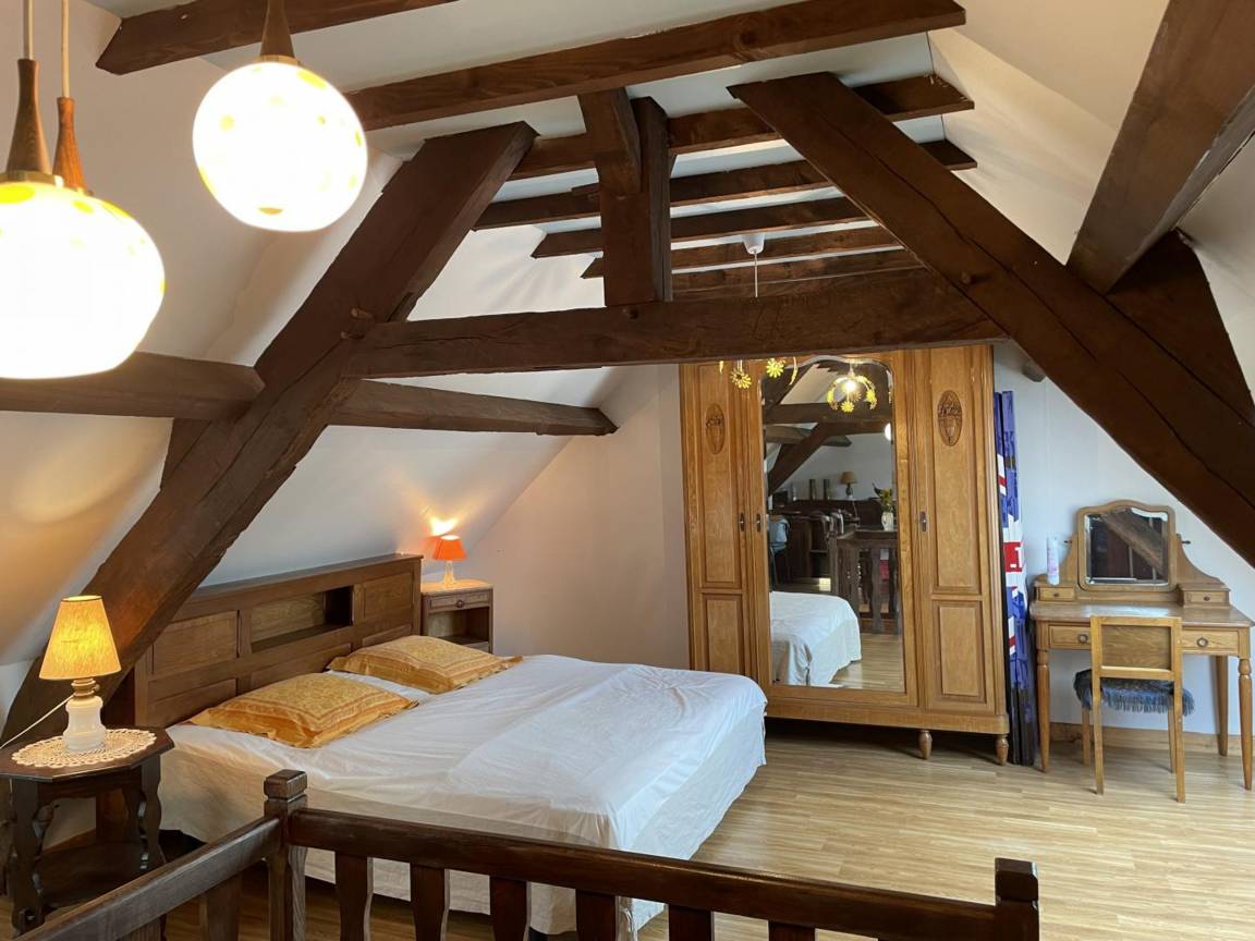 100 M² Landhaus ∙ 3 Schlafzimmer ∙ 6 Gäste - Auvergne