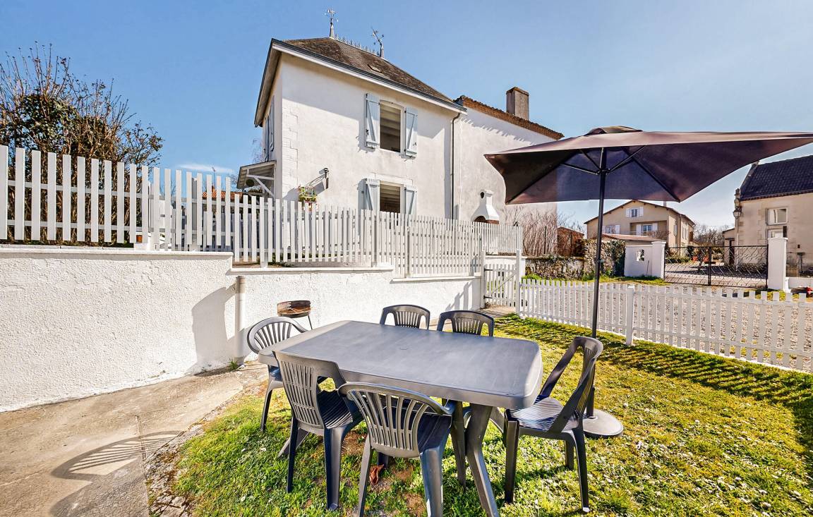 53 M² Ferienhaus ∙ 2 Schlafzimmer ∙ 6 Gäste - Département Charente