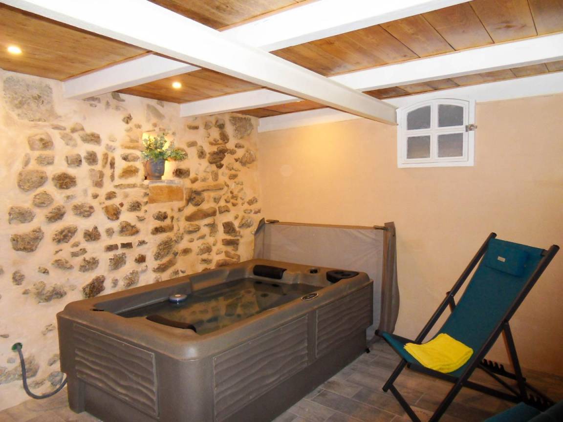 80 M² Gîte ∙ 1 Chambre ∙ 3 Personnes - Alpes-de-Haute-Provence