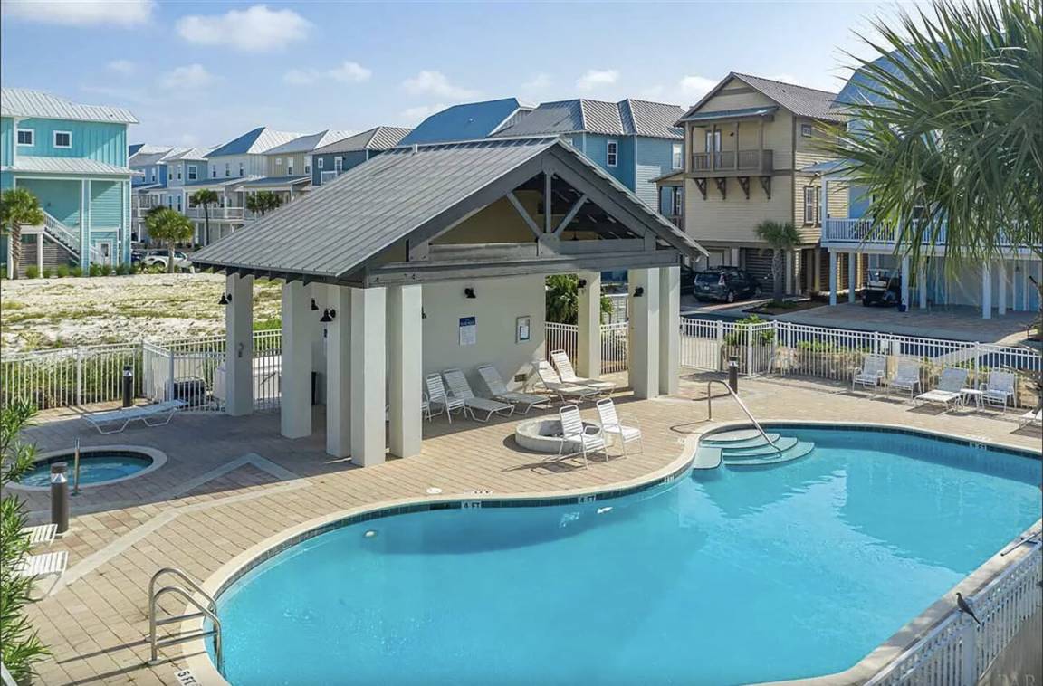 242 M² House ∙ 3 Bedrooms ∙ 12 Guests - Navarre, FL