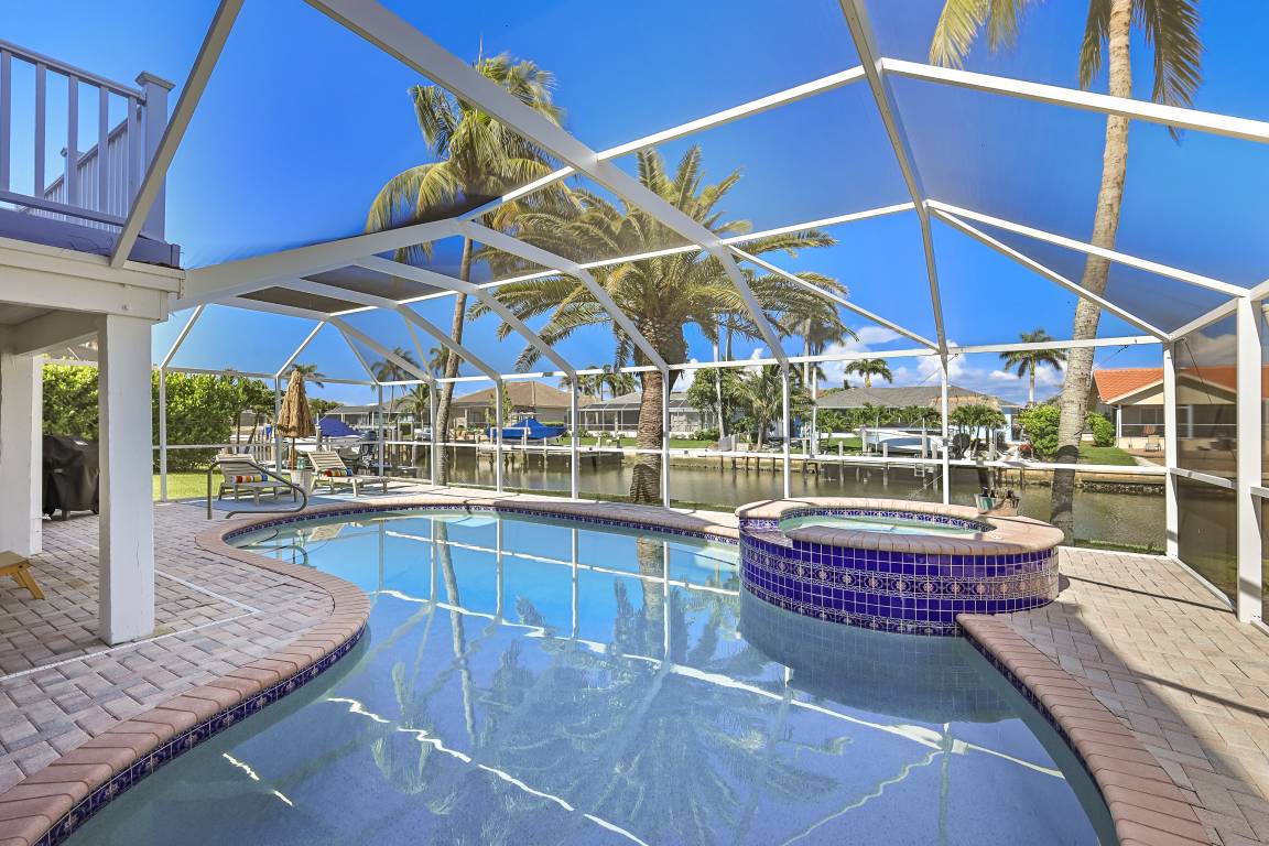 159 M² House ∙ 3 Bedrooms ∙ 8 Guests - Marco Island, FL