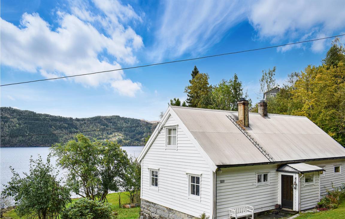 100 M² Farmhouse ∙ 2 Bedrooms ∙ 6 Guests - Bergen
