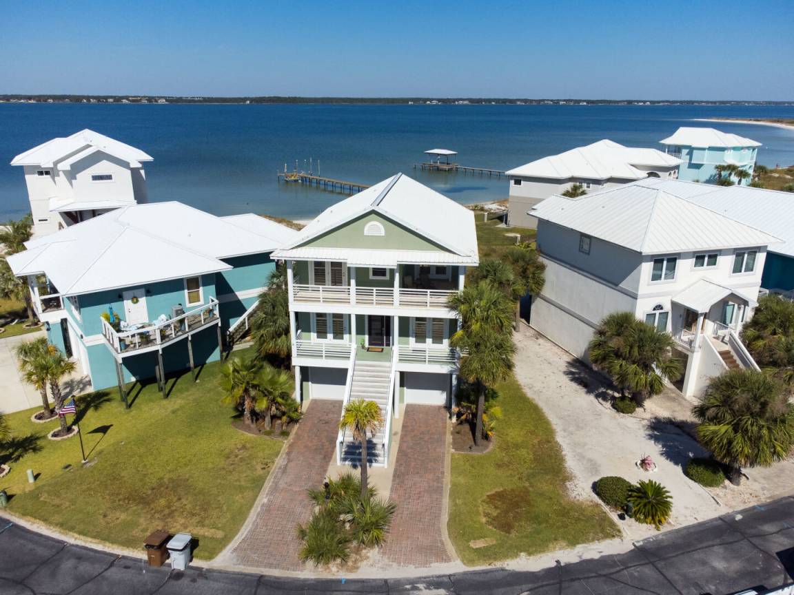 140 M² Ferienhaus ∙ 3 Schlafzimmer ∙ 6 Gäste - Pensacola Beach, FL