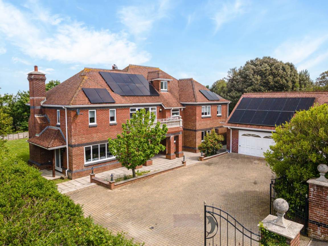 Cottage ∙ 6 Bedrooms ∙ 12 Guests - Appledore