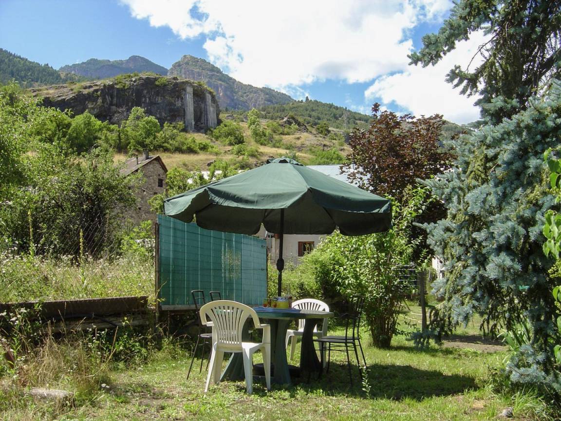 82 M² Gîte ∙ 1 Chambre ∙ 2 Personnes - Embrun