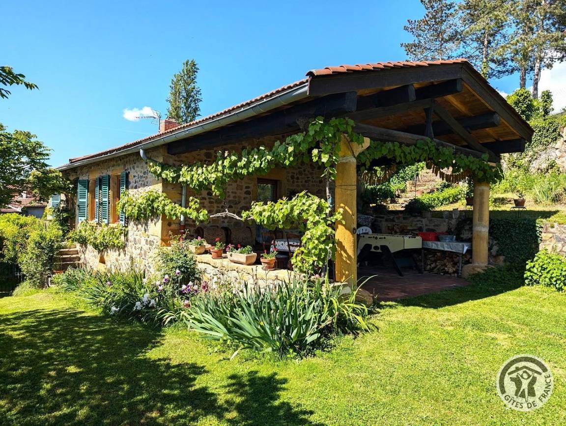 86 M² Gîte ∙ 1 Chambre ∙ 6 Personnes - Messimy