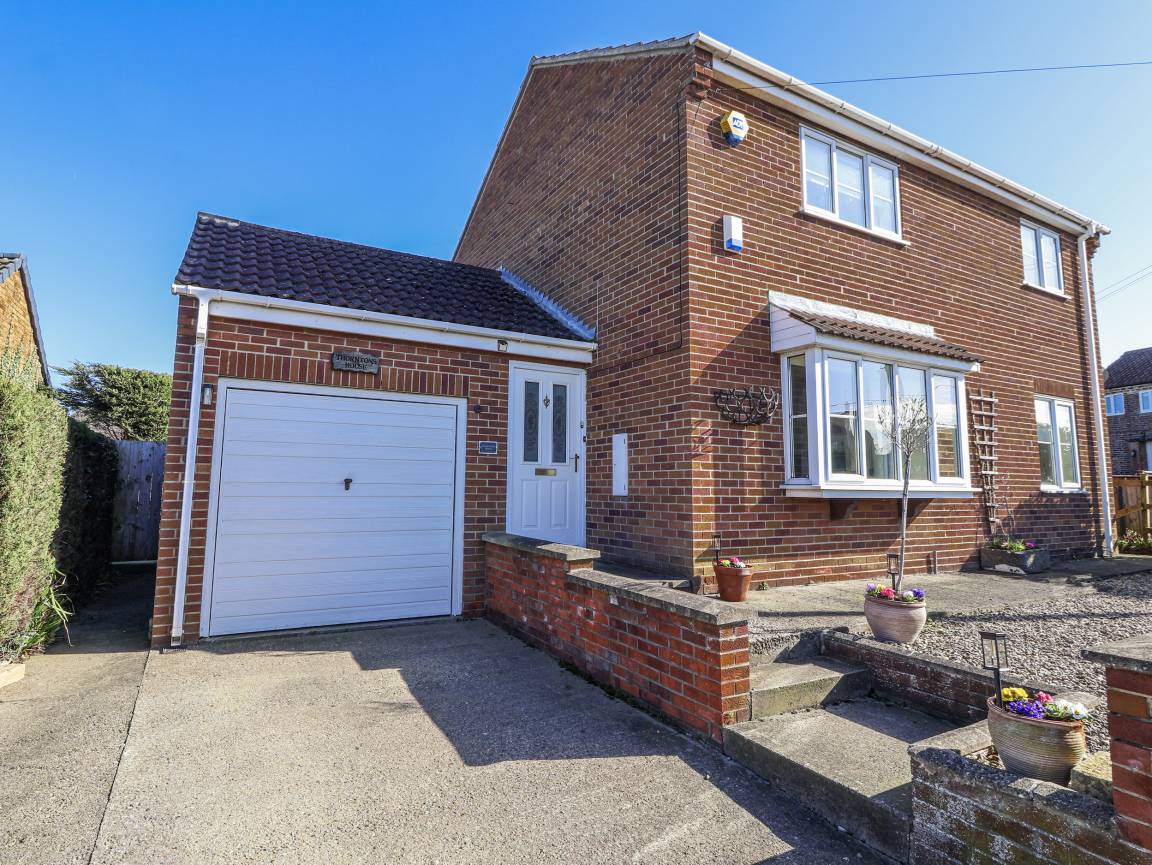 Cottage ∙ 3 Bedrooms ∙ 6 Guests - Northallerton