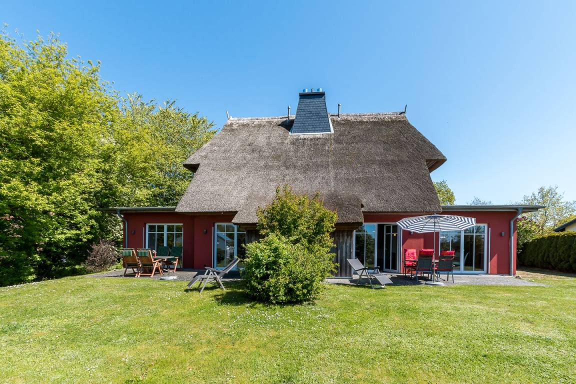 100 M² Ferienhaus ∙ 2 Schlafzimmer ∙ 4 Gäste - Fuhlendorf
