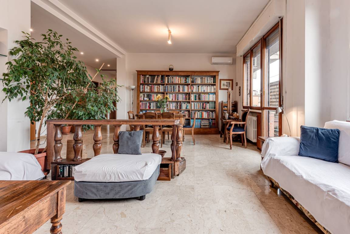 104 M² Apartment ∙ 2 Bedrooms ∙ 5 Guests - Florence