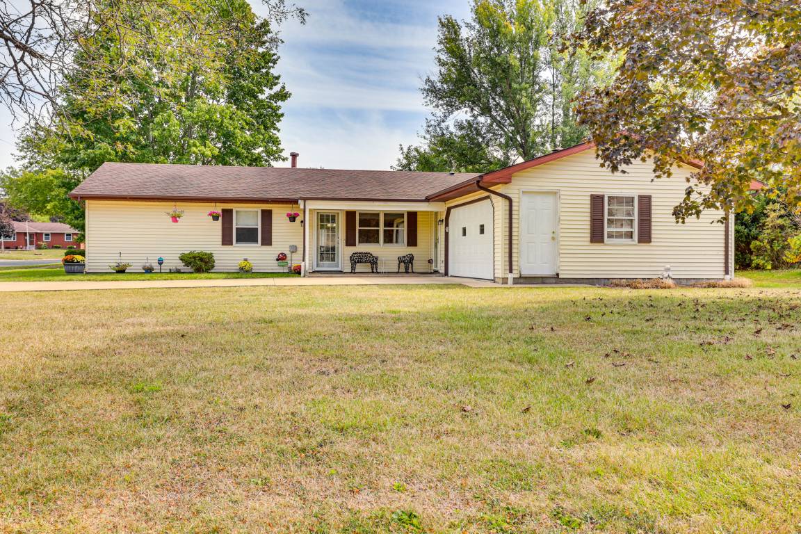 163 M² House ∙ 3 Bedrooms ∙ 7 Guests - Youngstown, OH