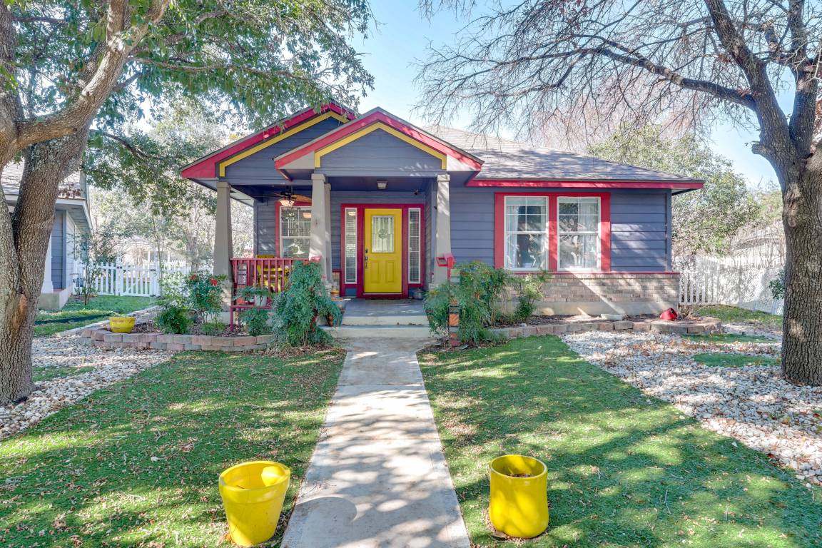 153 M² House ∙ 3 Bedrooms ∙ 6 Guests - Kyle, TX