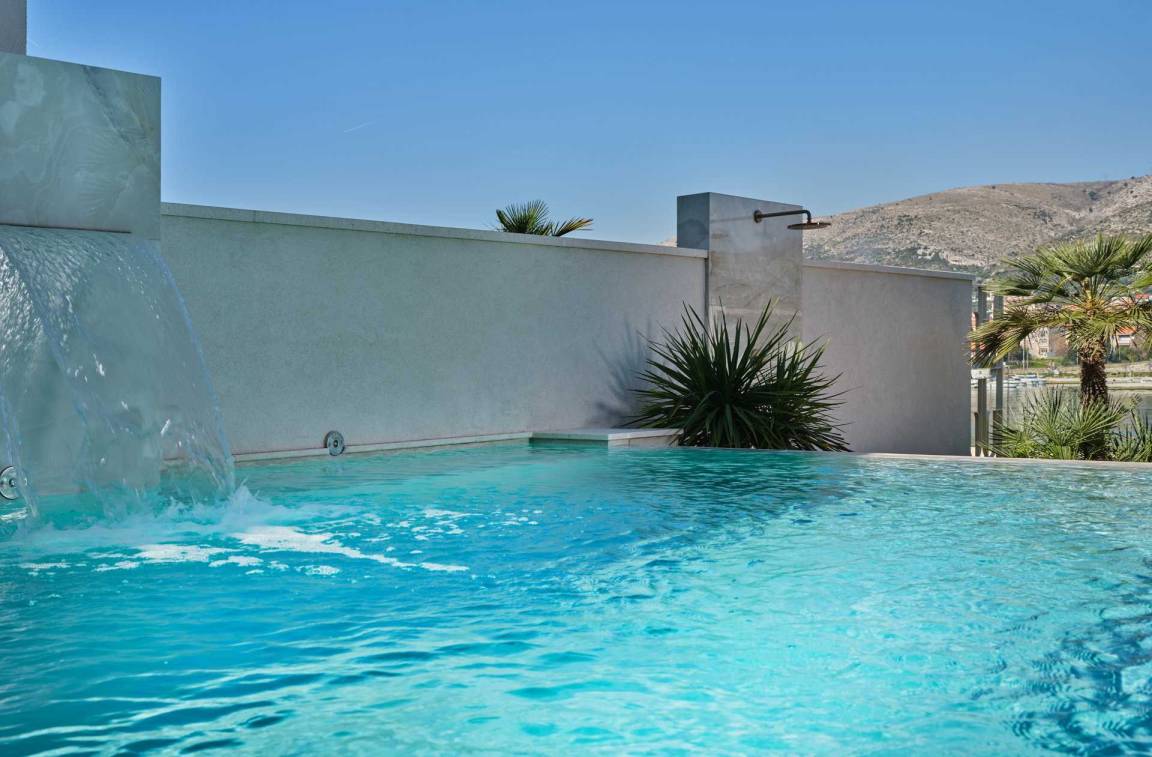 400 M² Villa ∙ 5 Chambres ∙ 10 Personnes - Trogir
