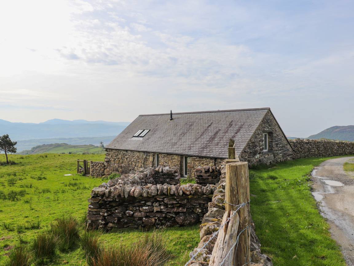 Cottage ∙ 3 Bedrooms ∙ 6 Guests - Beddgelert