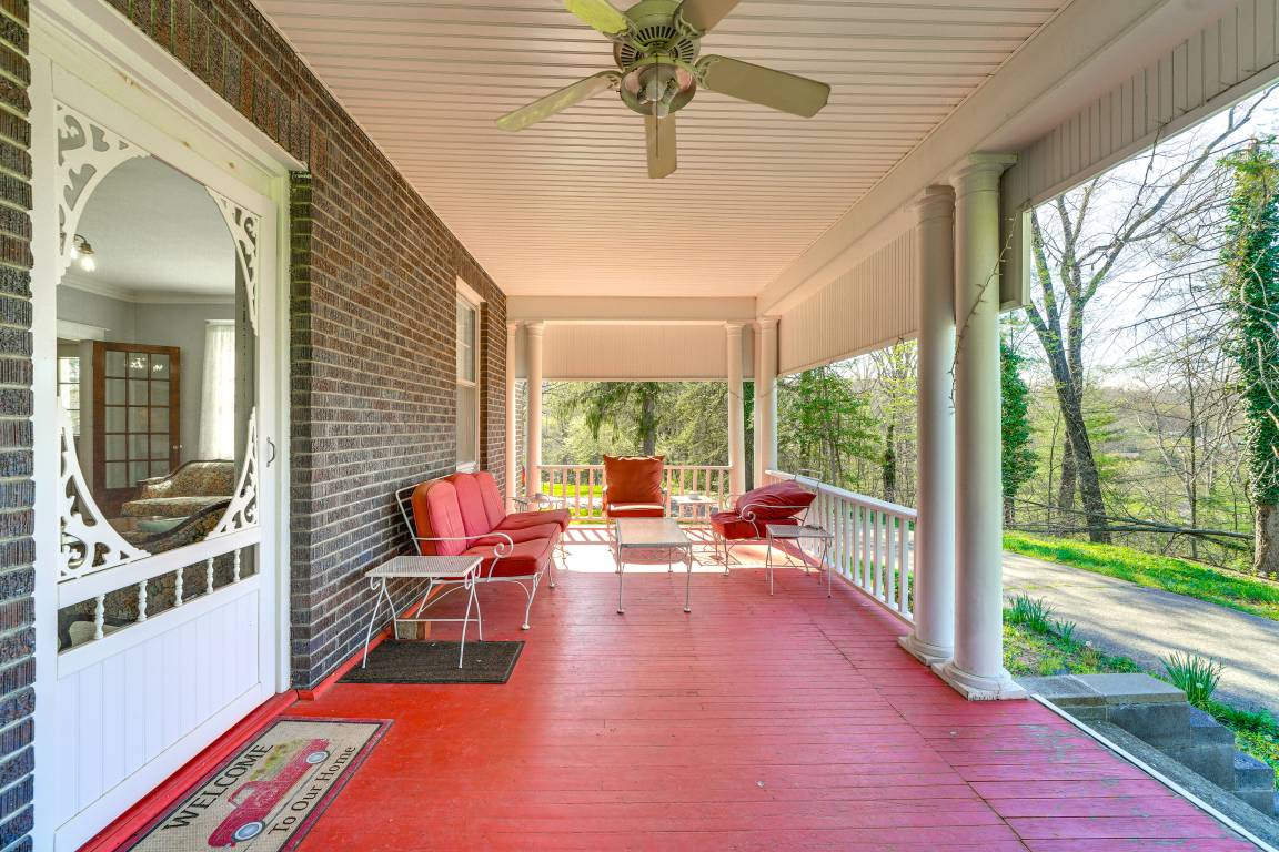 296 M² House ∙ 5 Bedrooms ∙ 11 Guests - Hilltop, WV