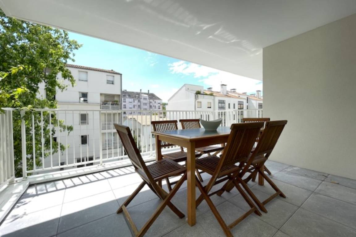 105 M² Apartment ∙ 3 Bedrooms ∙ 6 Guests - La Rochelle