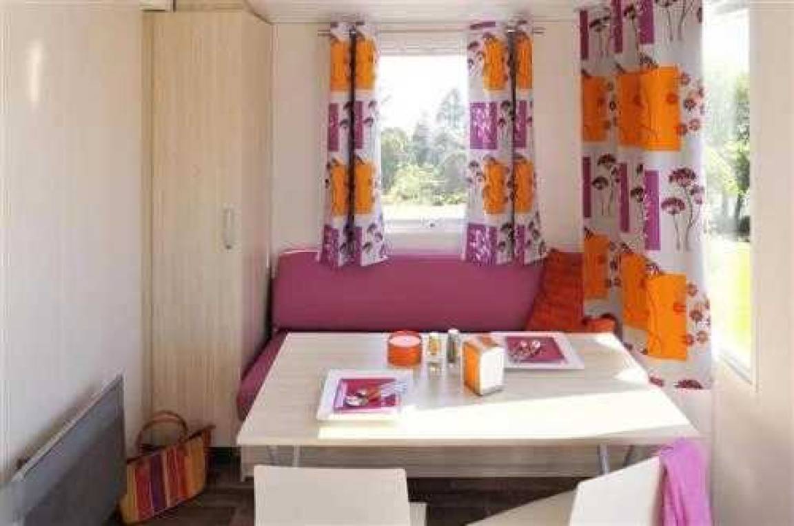 17 M² Camping ∙ 1 Chambre ∙ 3 Personnes - Lesconil