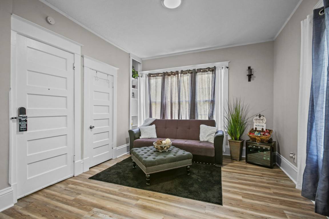 Apartment ∙ 1 Bedroom ∙ 5 Guests - SeaQuest Roseville, Roseville