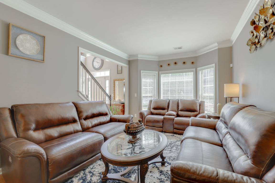 232 M² House ∙ 4 Bedrooms ∙ 11 Guests - Roswell, GA