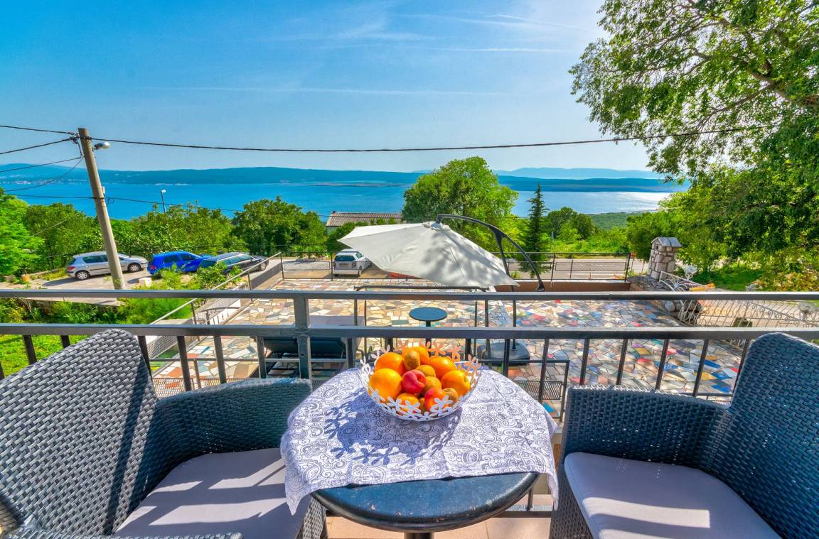 93 M² Apartment ∙ 2 Bedrooms ∙ 4 Guests - Crikvenica